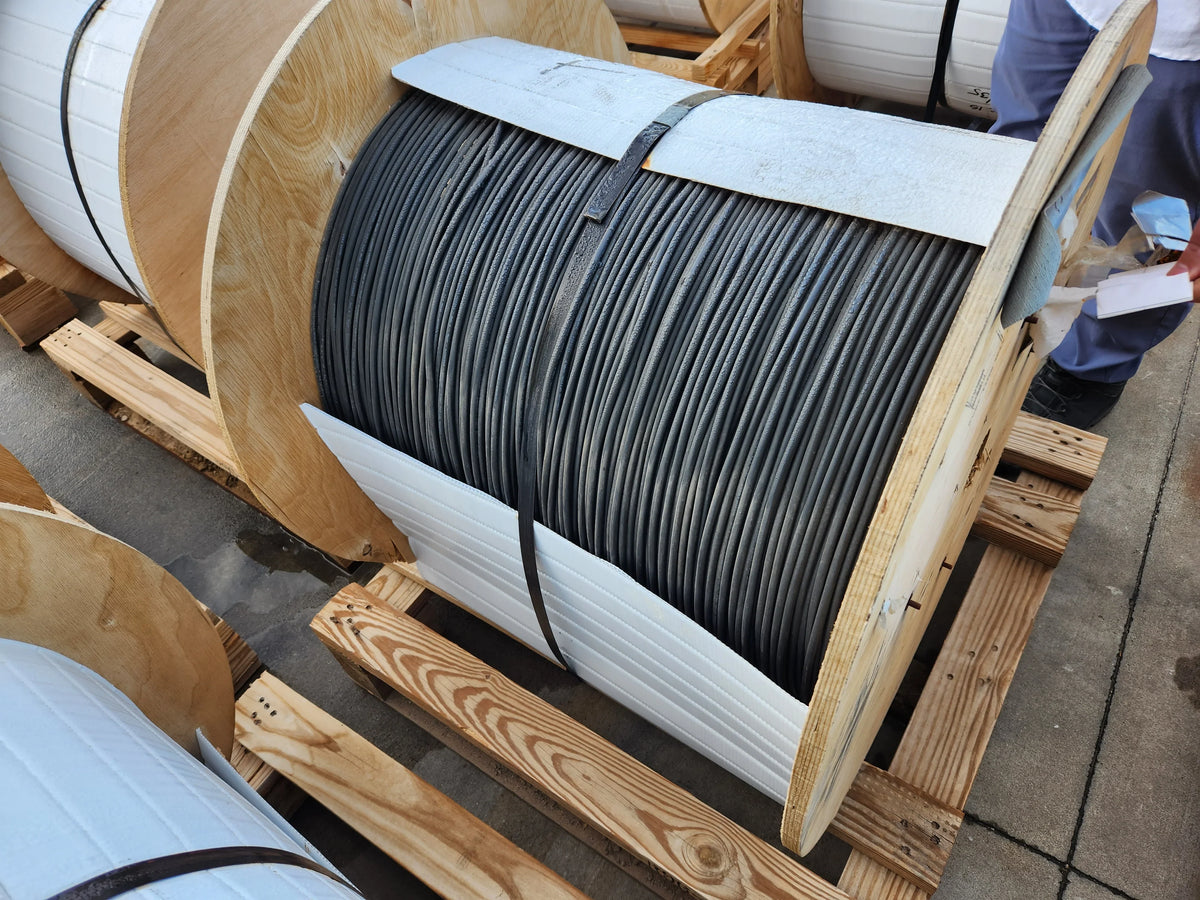 Corning FREEDM OFNR FT4 Fanout SME - 2 Pair/ 4 Strand – USA Supply